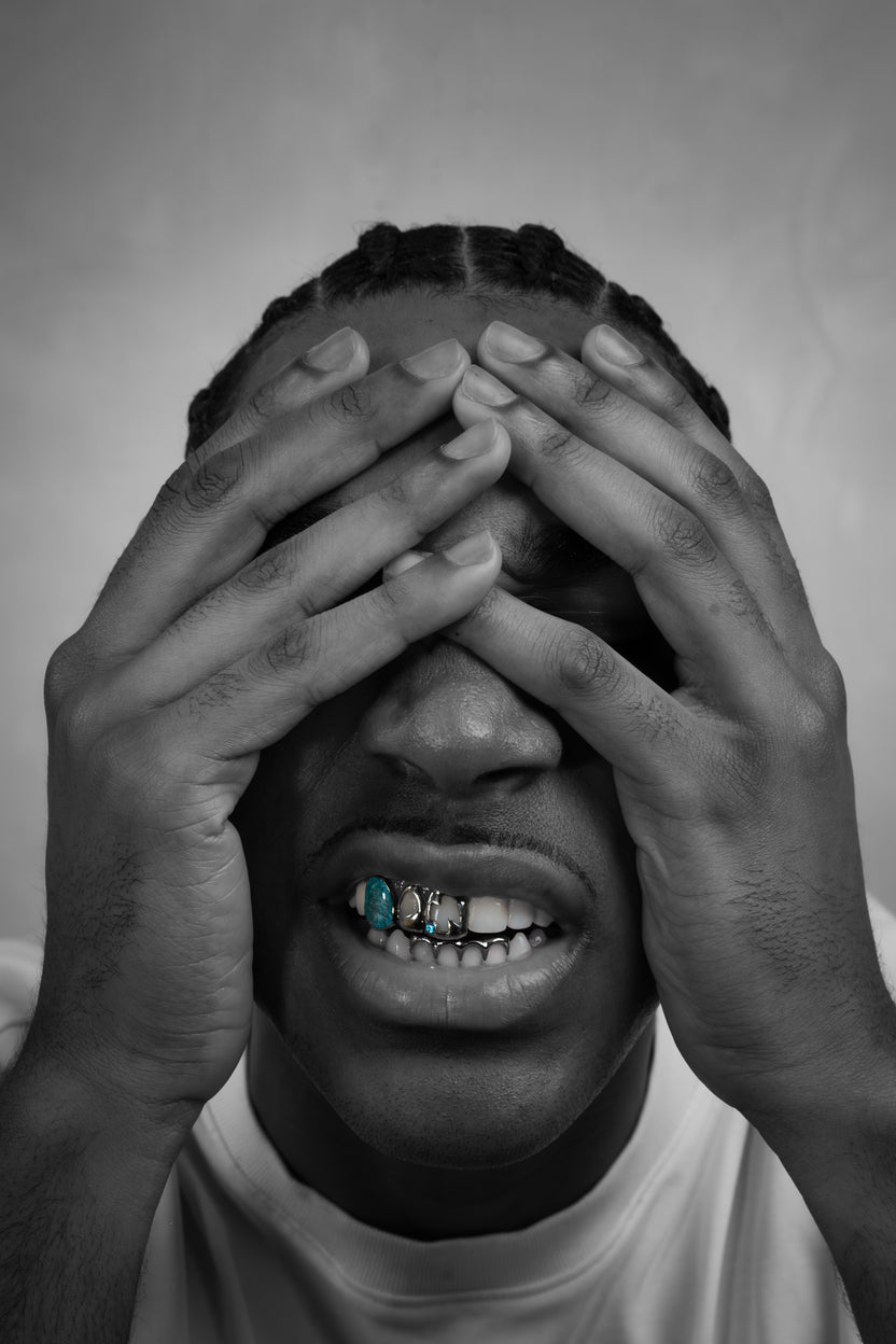 Heart Window with Inlay – London Grillz