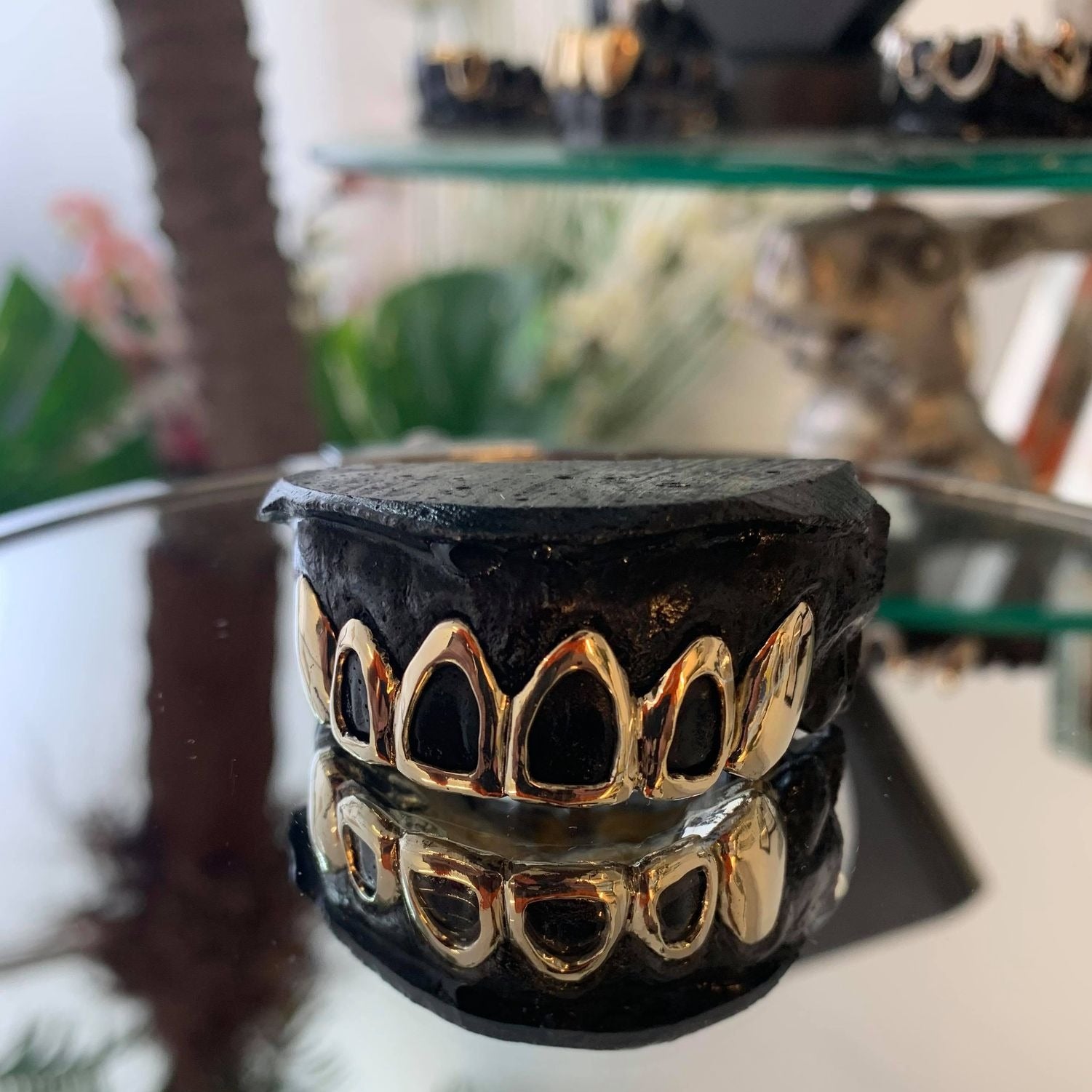 Four Windows and Two Solid Caps Set – London Grillz